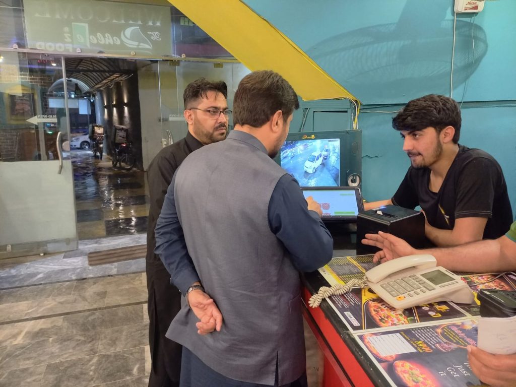 A team of KPRA visits different Restaurant in Peshawar to check ...
